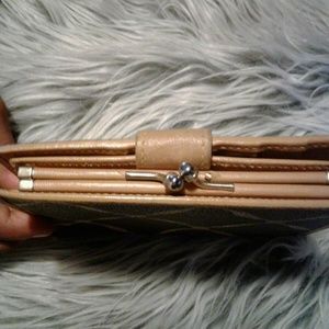 Hunting World | Bags | Hunting World Wallet Purse Tan Black Woman ...